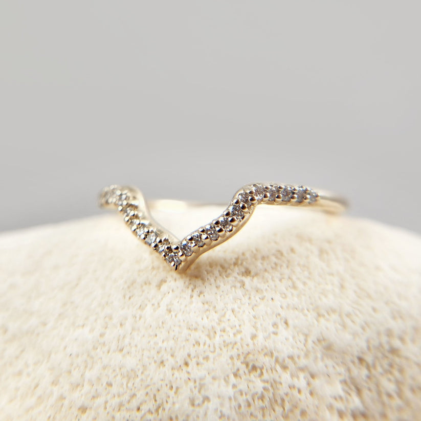 Ogee Arch Contour Band – Arsaeus Designs