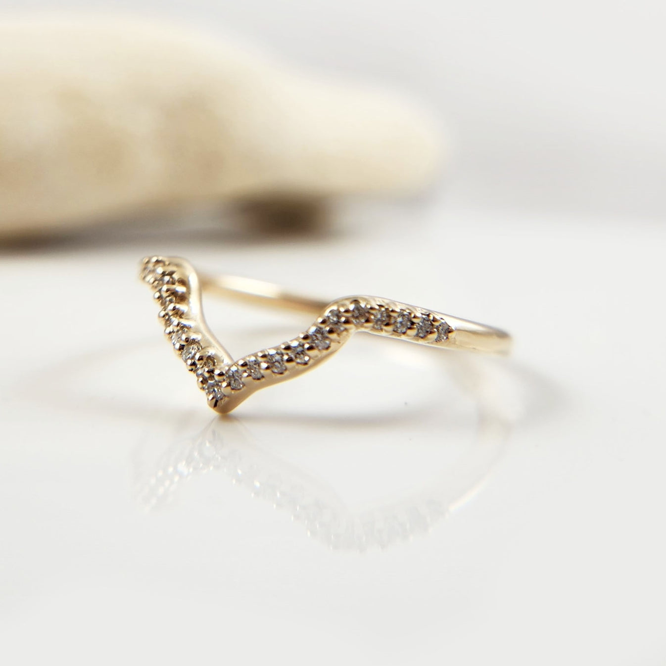 Ogee Arch Contour Band – Arsaeus Designs